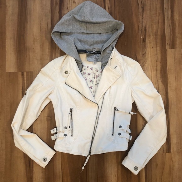 Guess | Jackets & Coats | Guess White Jean Jacket | Poshmark